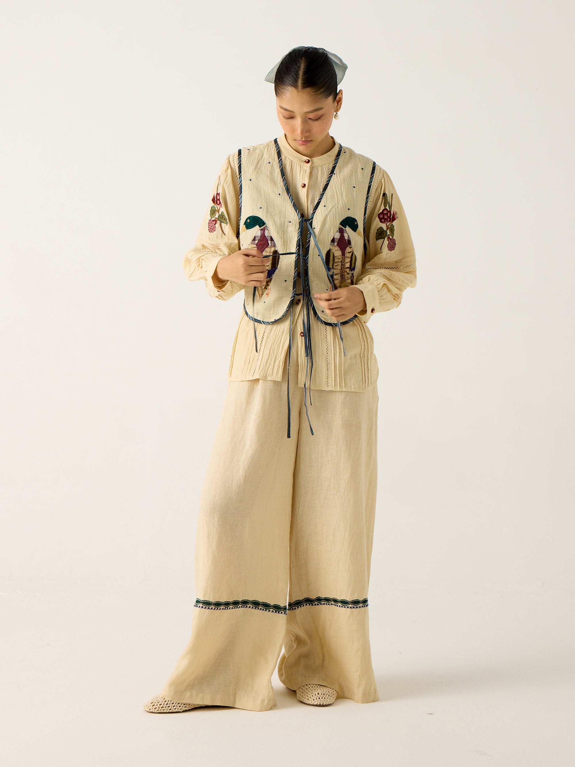 Ivory Cara Set Online – CordStudio